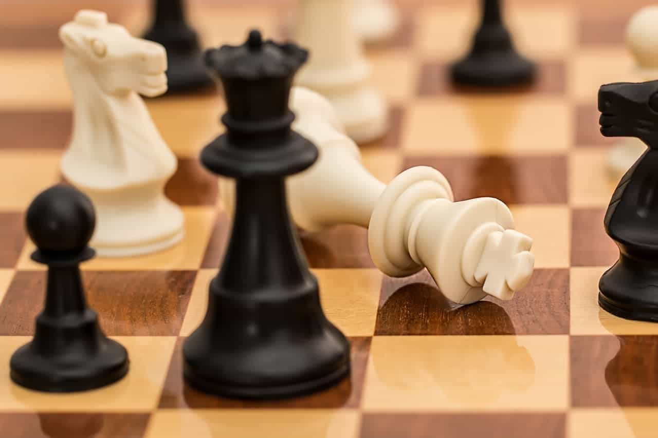 What is Sandbagging in Chess? 3 Things You Must Know